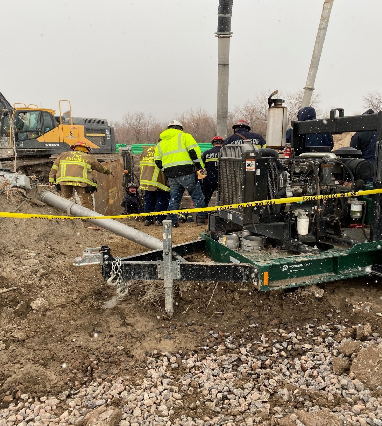 Outside the Trench Box: Using Hydrovac for Safe & Efficient Trench ...